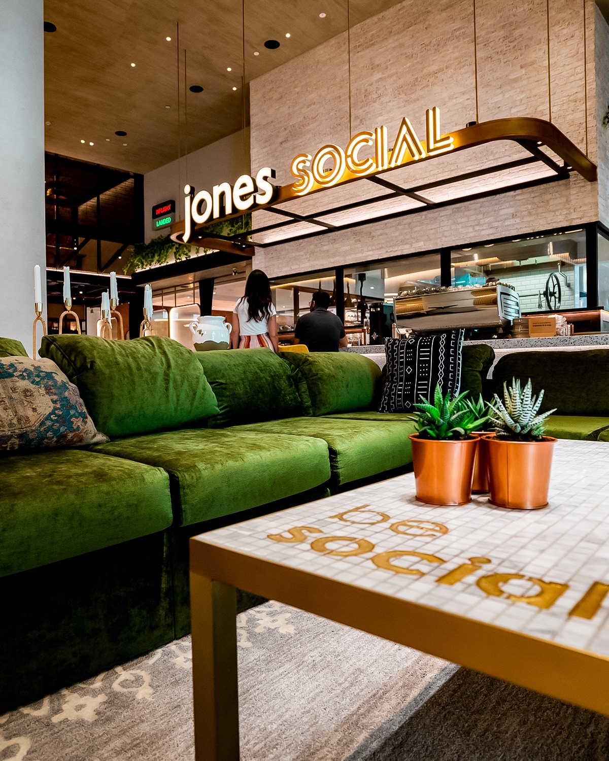 Jones Social – Millennium Airport Hotel, Dubai – Zoluti